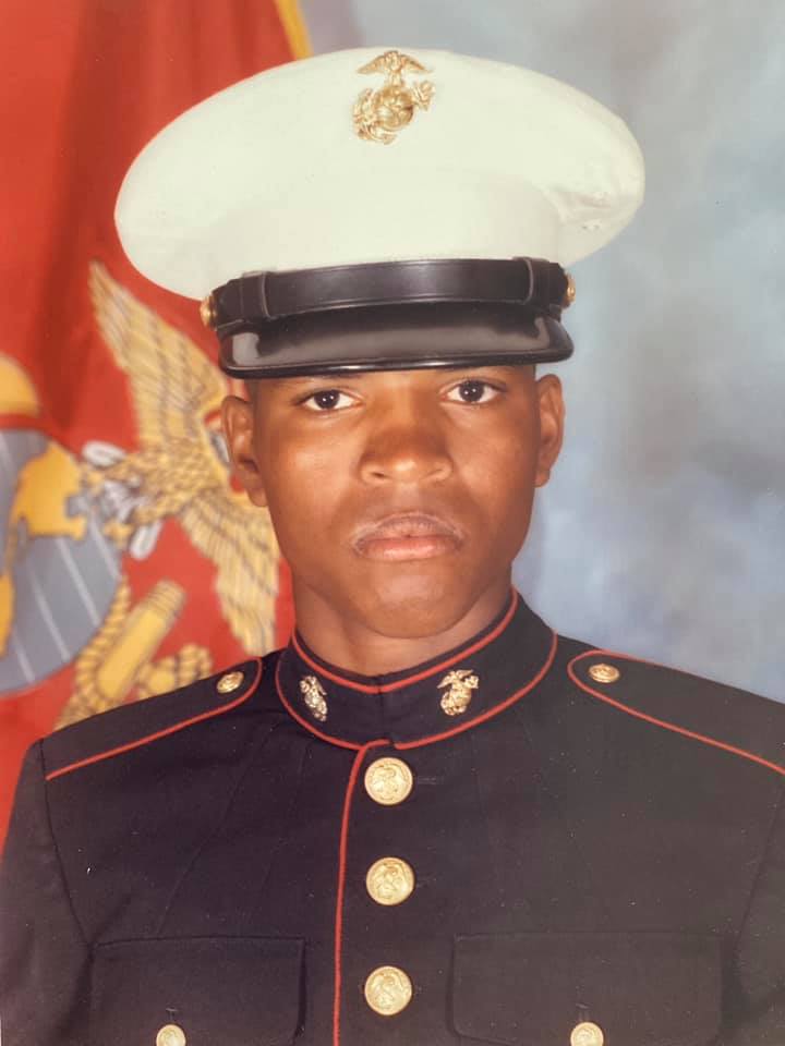 Bulldogs Wall of Honor - Nicholas Senn High School Alumni